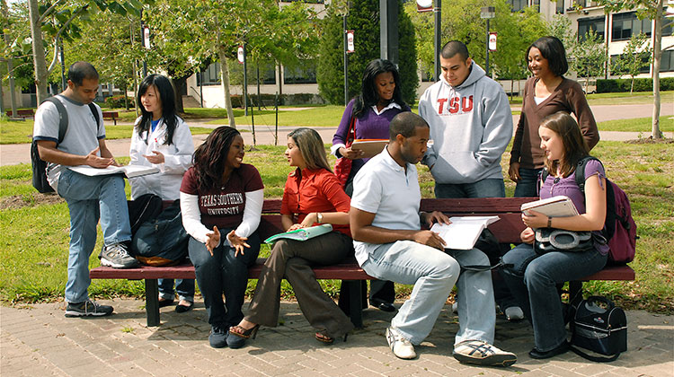 Texas Lyceum Partners with TSU to Provide Graduate Student Fellowships